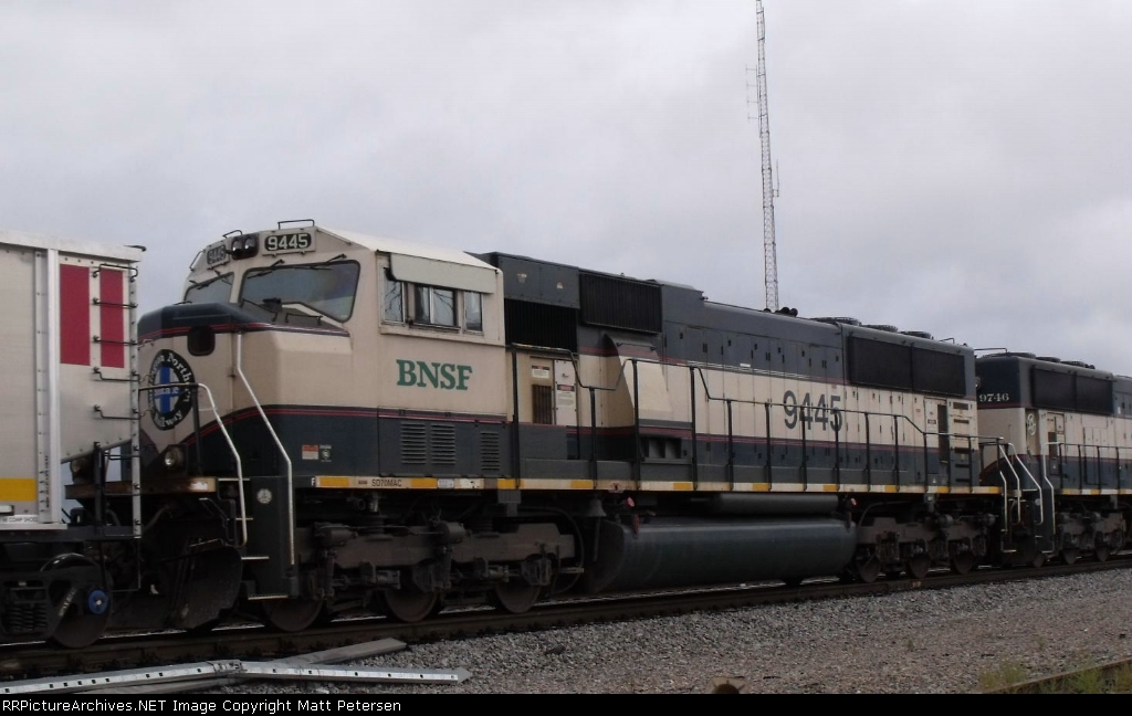 BNSF 9445
